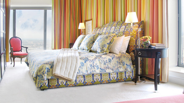20 Beautiful Multi-Colored Drapes for the Bedroom | Home Design Lover