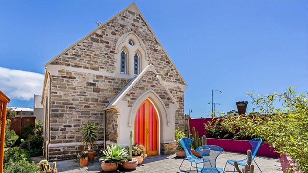 20 Church Conversions into Cozy Homes | Home Design Lover